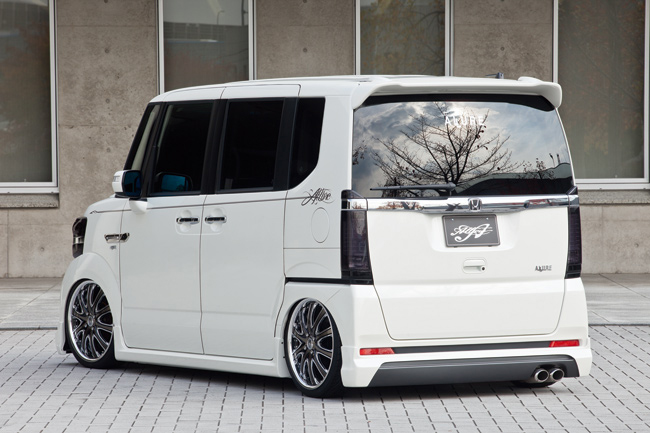 COMPLETE CAR "N-BOX CUSTOM G" - HY SPEED